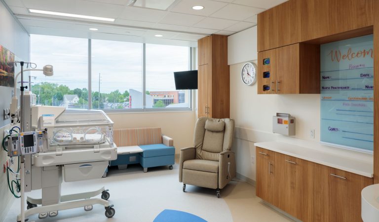 Patient Tower Exemplifies Modern Hospital Design Hasenstab Architects ...